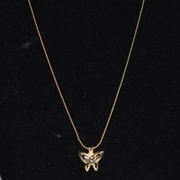 Jewelry | Dainty Chic Butterfly Gold Tone Link Chain Round Spring Clasp ...